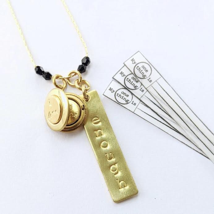 Am locket store